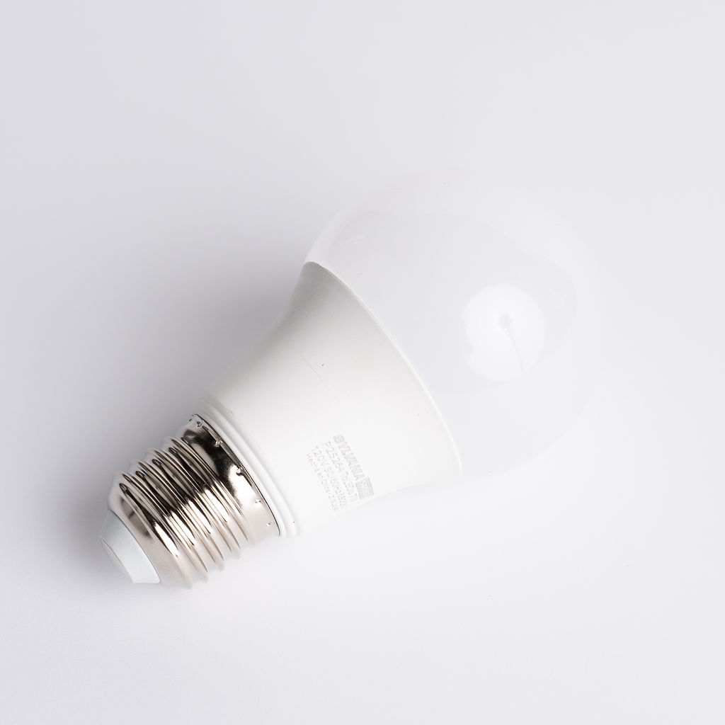 BOMBILLO LED A60 12W LUZ CALIDA CONSTRUFACIL