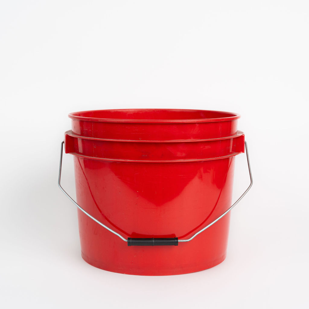 CUBETA CONCRETERA 13L ROJA CORONA CONSTRUFACIL